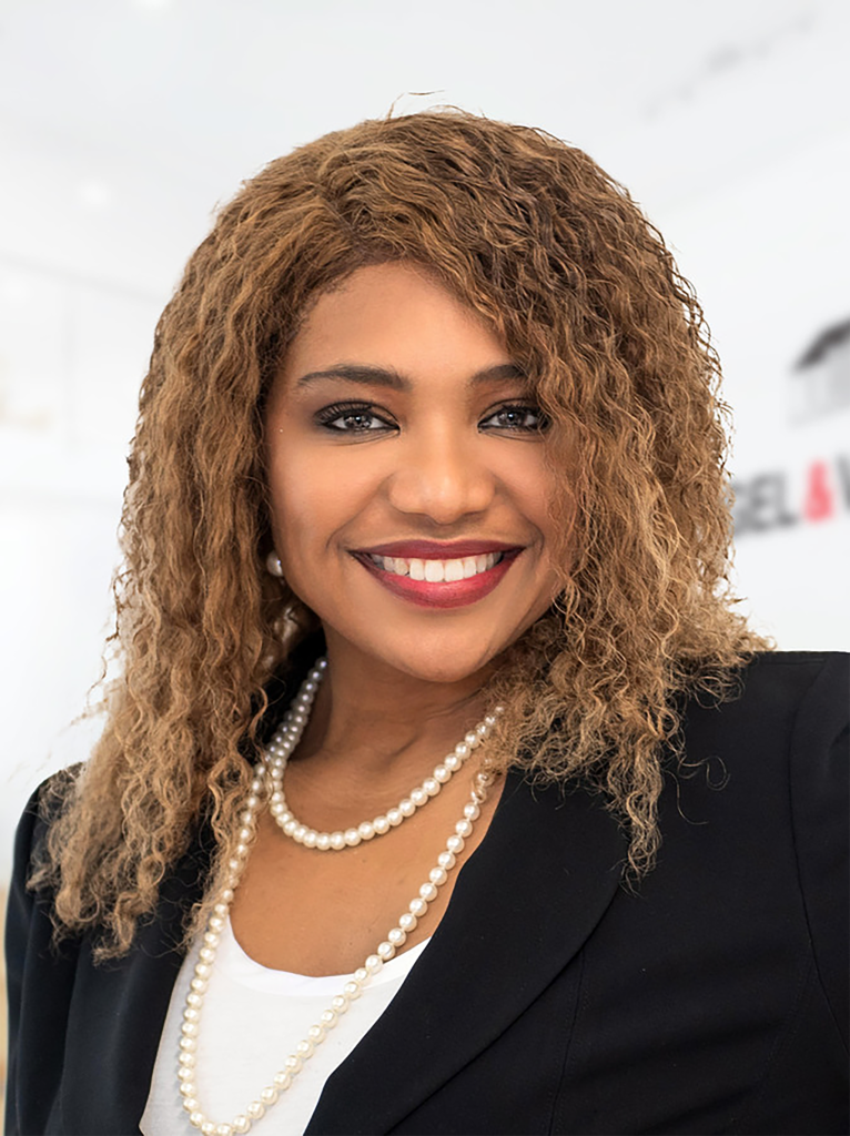 Roxane Johnson - Leading Women 2022 | Living Magazine